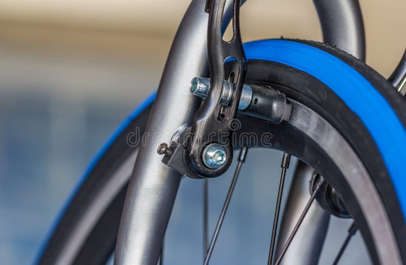 De Remmen van de fiets stock foto. Image of vervoer, stootkussens - 36324