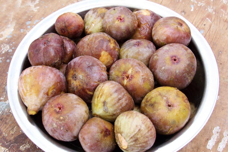Fig stock image. Image of plate, dessert, healthy, ripe - 74649941