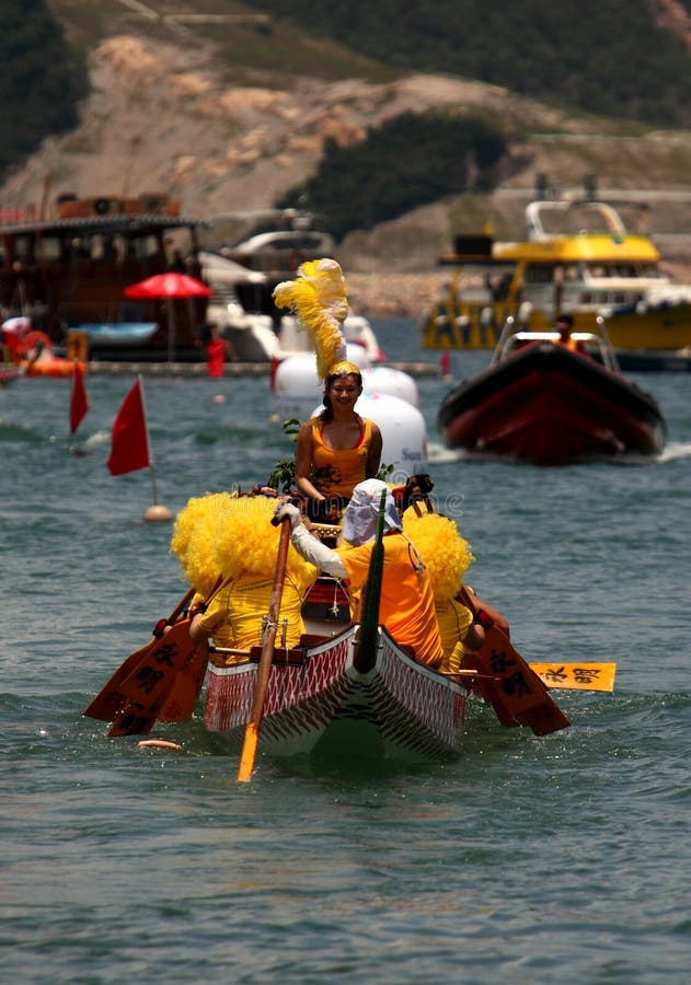 Fight for the queen editorial image. Image of international - 19807620