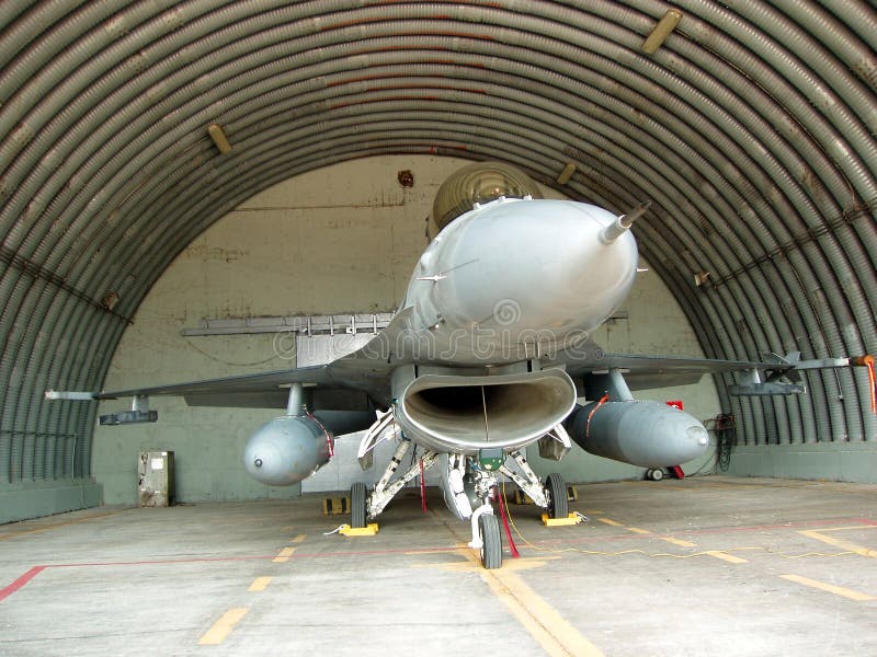 Military jet engine tanks - perrelop