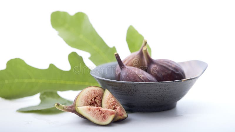 Figs in a a Bowl with Fig Leaf Stock Image - Image of dessert, fruit ...