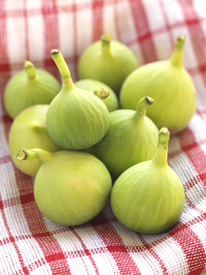 Figs on a cloth stock image. Image of fruit, cloth, fresh - 24394929
