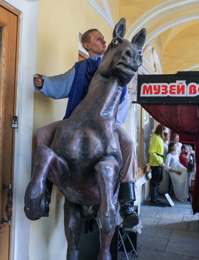 Figure Poutine à cheval photographie éditorial. Image du célébrité ...