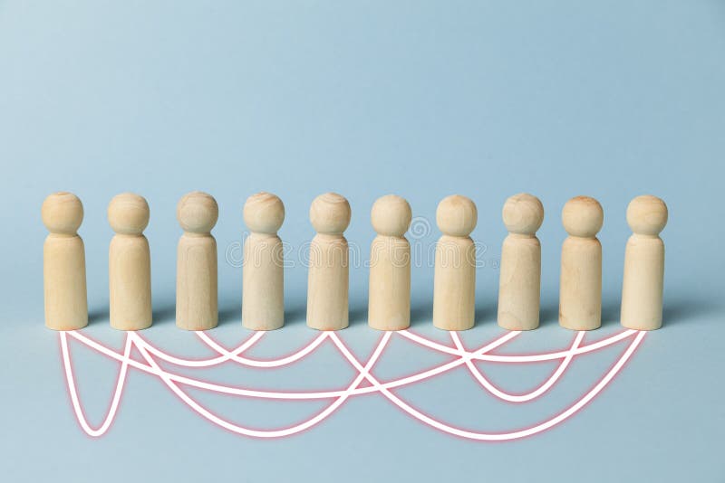 Figures Connected by Lines, Social Connections and the Structure of ...