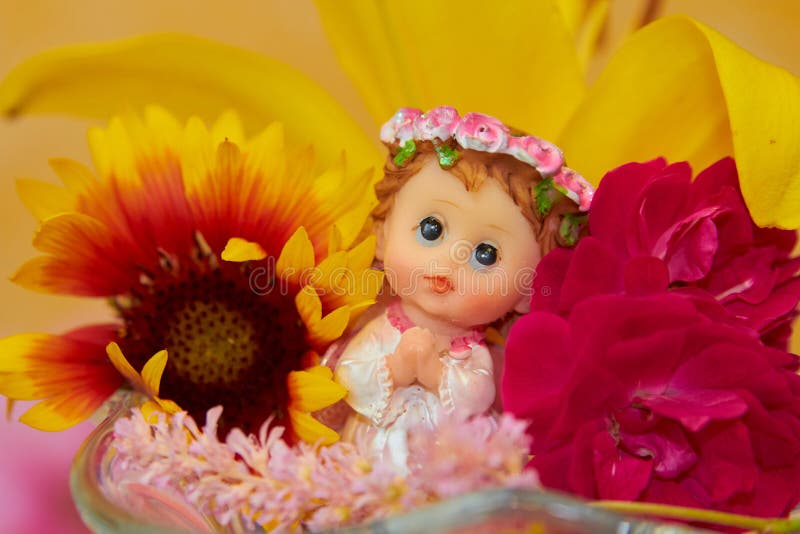 Figurine Doll in Flowers,colored Angel Figurine with Flowers Decorated ...