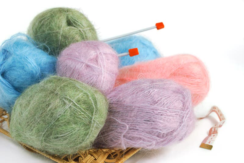 Filato per maglieria fotografia stock. Immagine di benissimo - 16557736