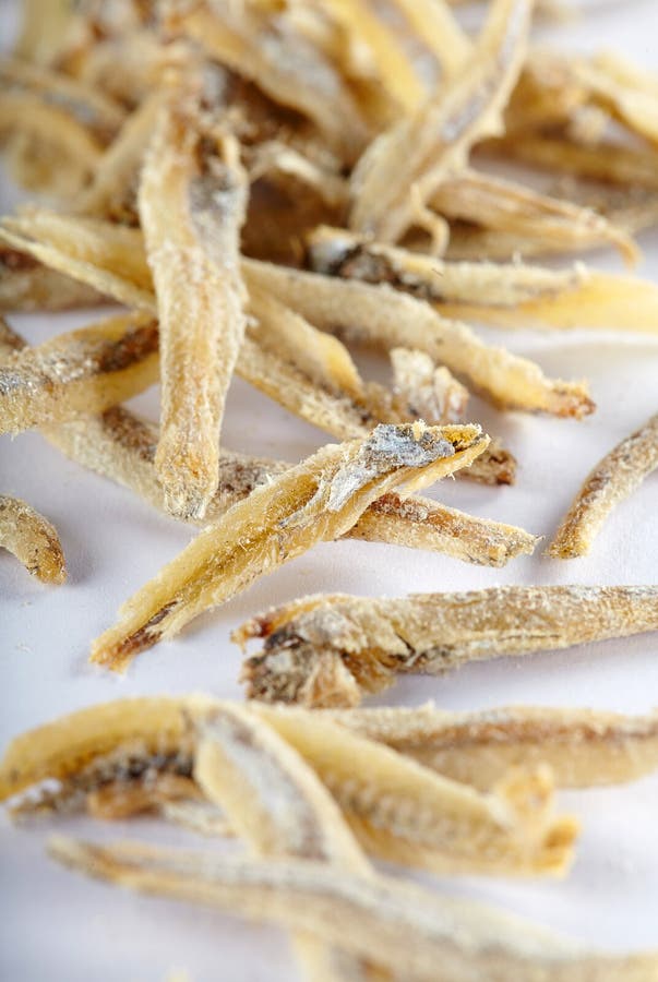 Anchois Filet Sur Le Fond Blanc Photo stock - Image du apéritifs, filet ...