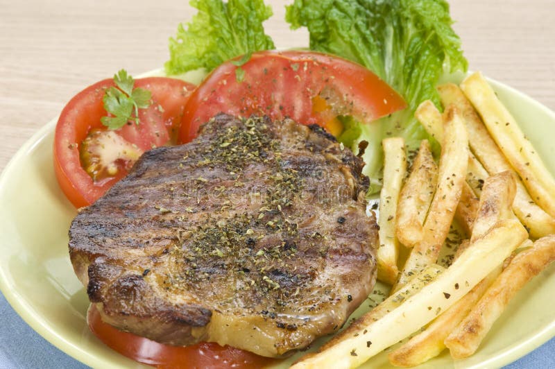 Filete asado a la parilla imagen de archivo. Imagen de coma - 18994653