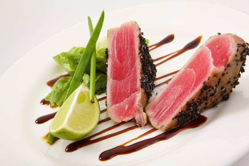 Filete De Atún Asado a La Parilla Imagen de archivo - Imagen de ...