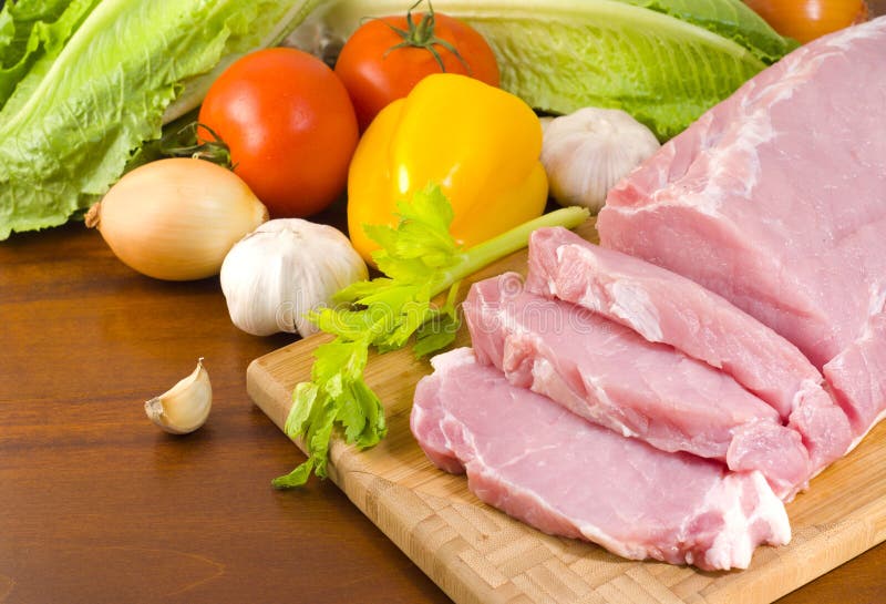 Filete De Cerdo Preparado Para Cocinar Imagen de archivo - Imagen de ...