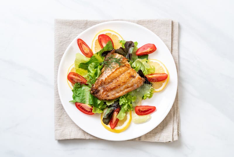 Filete de pargo imagen de archivo. Imagen de grilled - 188712393