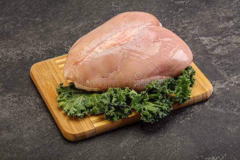 Filete De Pechuga De Pollo Sin Piel Foto de archivo - Imagen de blanco ...