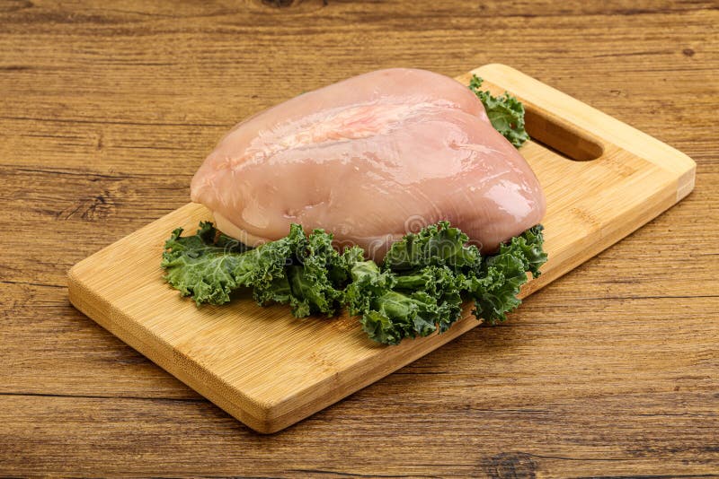 Filete De Pechuga De Pollo Sin Piel Foto de archivo - Imagen de primer ...