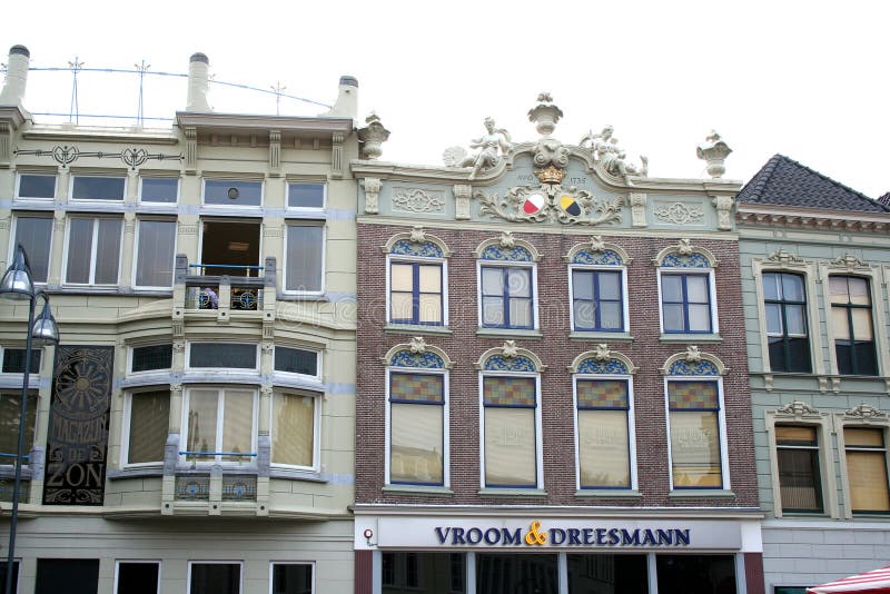 Filial de Vroom e Dreesman foto editorial. Imagem de netherlands ...