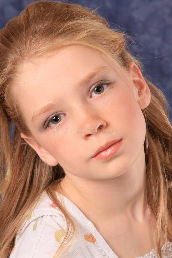 Model De La Préadolescence 2 Photo stock - Image du modèle, studio ...