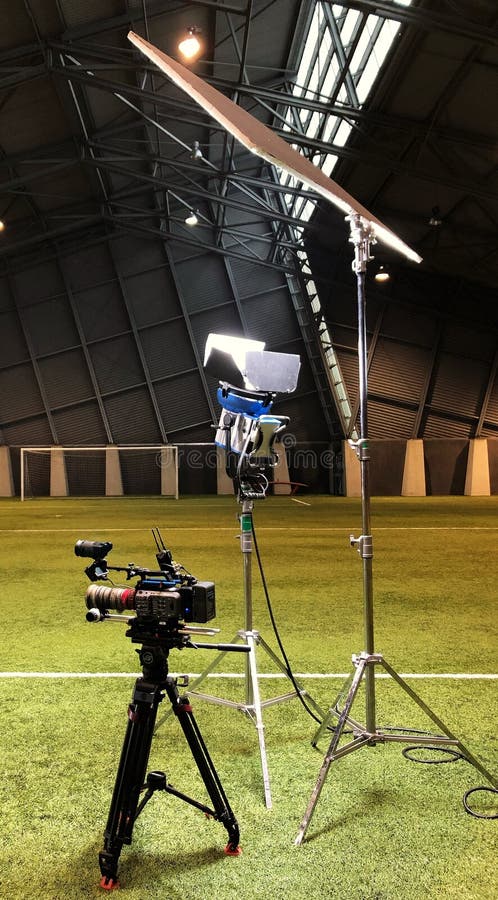 Film camera editorial image. Image of videocamera, setlife - 201625505