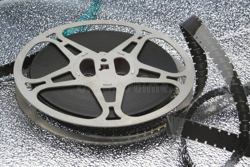 Film-Rolle stockbild. Bild von rotation, analog, kassette - 6953115