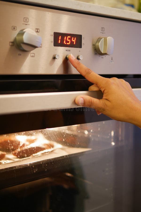 Finetuning the Oven Temperature for Achieving Perfect Baking Results ...