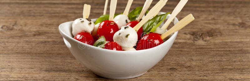 Mini Caprese Finger Food Appetizers, with Tomato Basil and Mozzarella ...