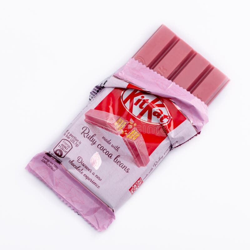 KitKat Ruby Cocoa Beans, Nestle 4 Finger Ruby Chocolate Bar Fotografía ...