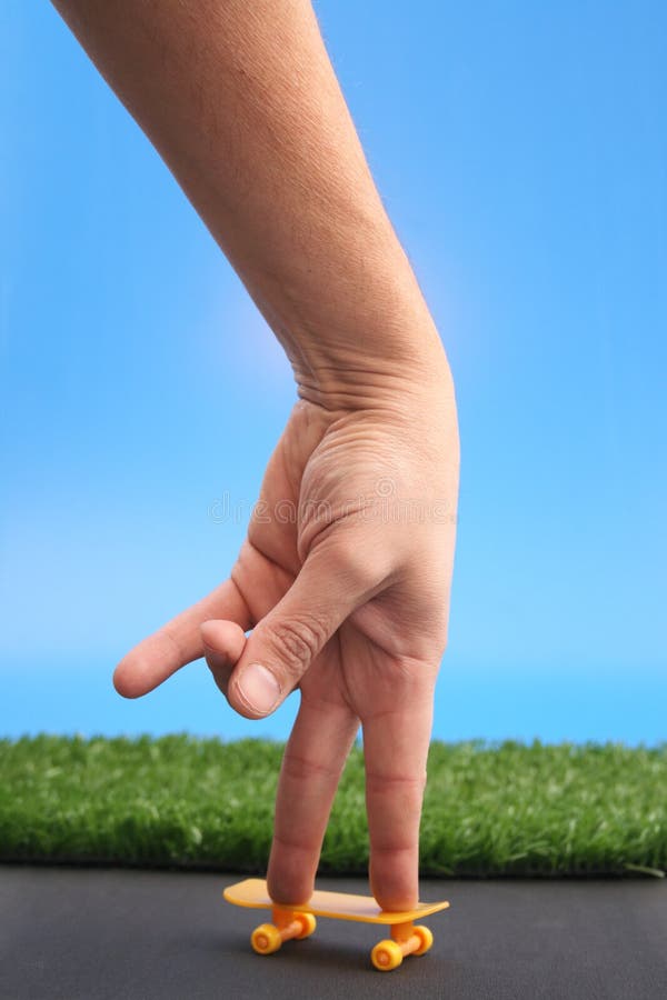 Fingerboard stock image. Image of hand, skate, skater - 33478175