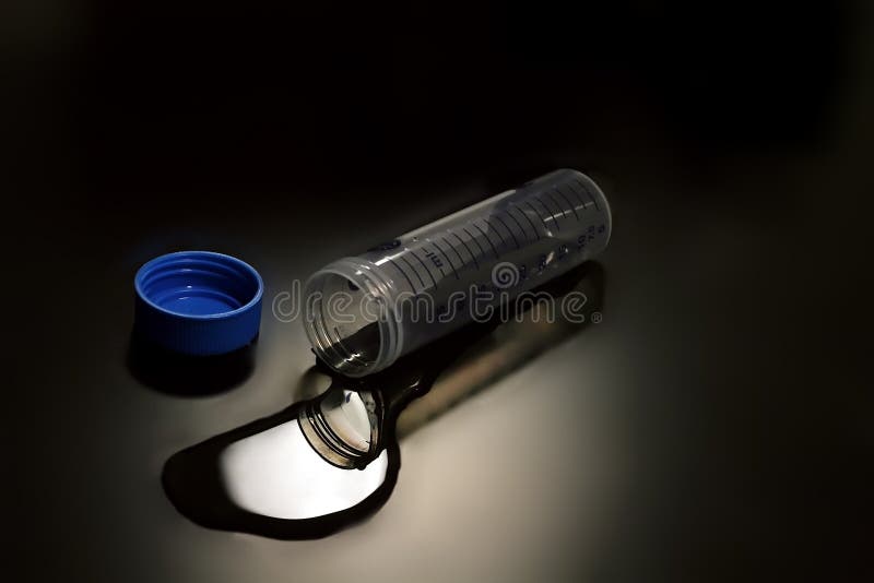 Fiole de laboratoire photo stock. Image du désastre, médical - 4003656