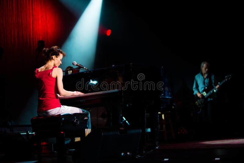 Fiona Apple Concert in Seattle, WA Editorial Photo - Image of ...