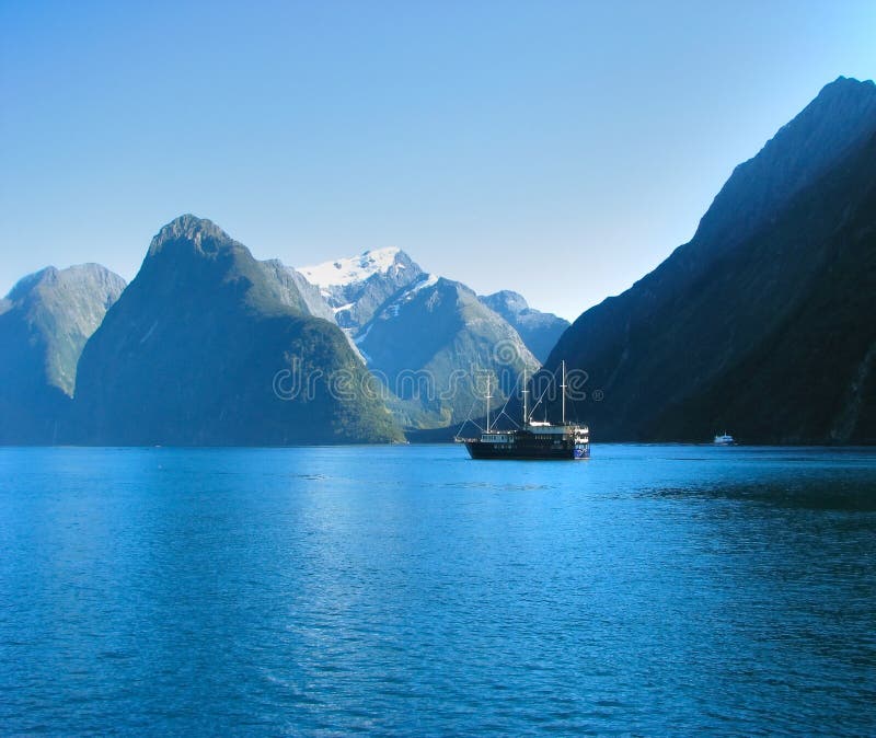 Milford Sound,New Zealand stock image. Image of fjord - 4645231