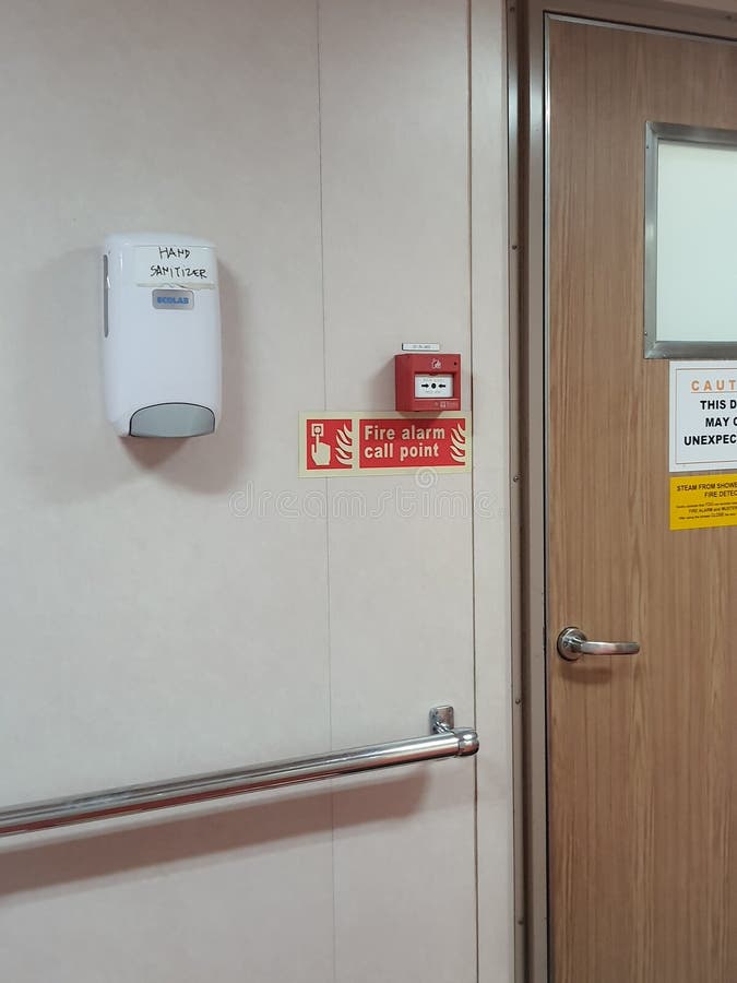 103 Fire Alarm Call Point Stock Photos - Free & Royalty-Free Stock ...