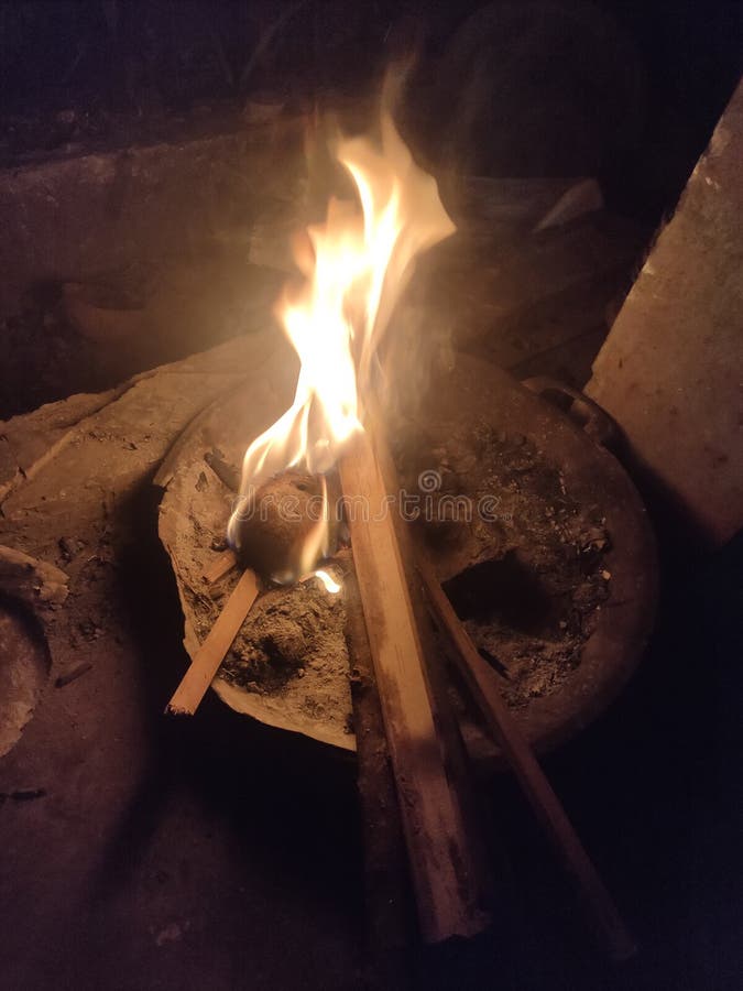 Fire is so Angry Cause he so Hungry Xixixi Stock Image - Image of angry ...