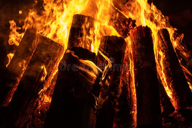 Fire. Burning Log Fire Against the Background of the Night Stock Photo ...
