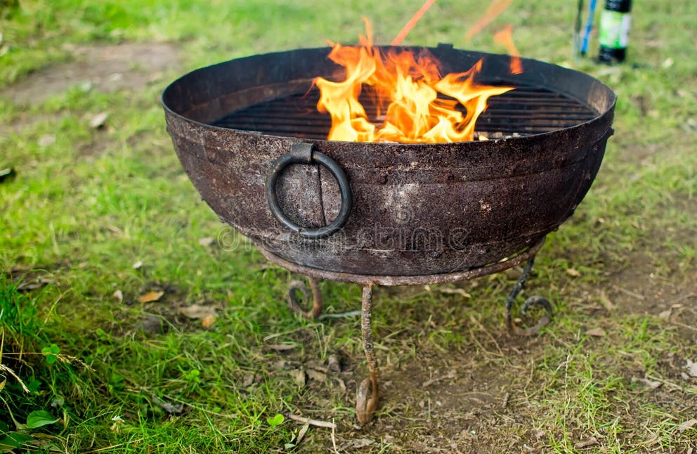 Fire Burning in Metal Barrel Stock Image - Image of metal, flame: 78121517