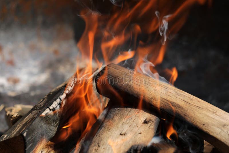 Fire Campfire Wood Fire Embers Stock Image - Image of glow, danger ...