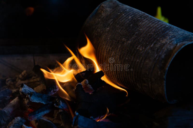 Coal for Cooking on the Grill Stock Photo - Image of burns, coal: 25105122