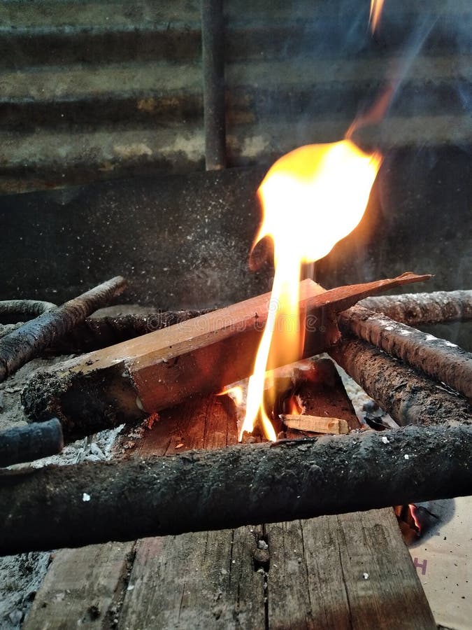 The Fire during the Cold Evening Stock Image - Image of person ...