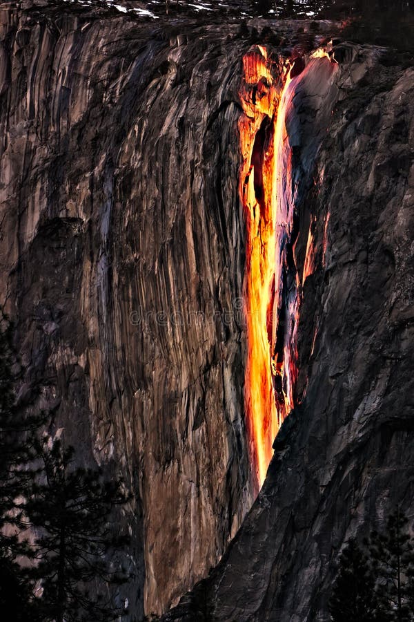 Fire Falls, Yosemite National Park Stock Image - Image of outdoor, long ...