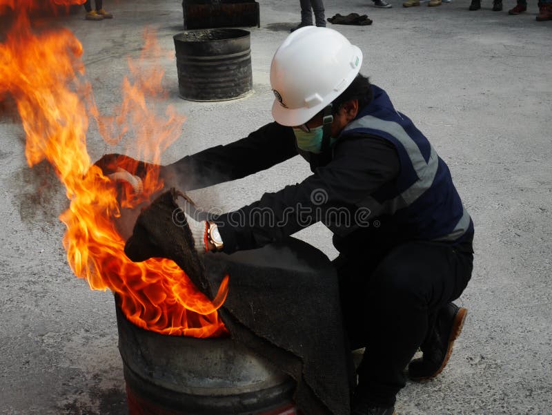 Fire fighter editorial photo. Image of enemies, fire - 135709596