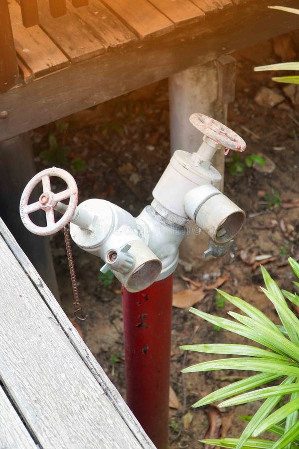 Fire Fighter Tool Pipe.fire Hydrant Combat Equipment for Firefighters ...