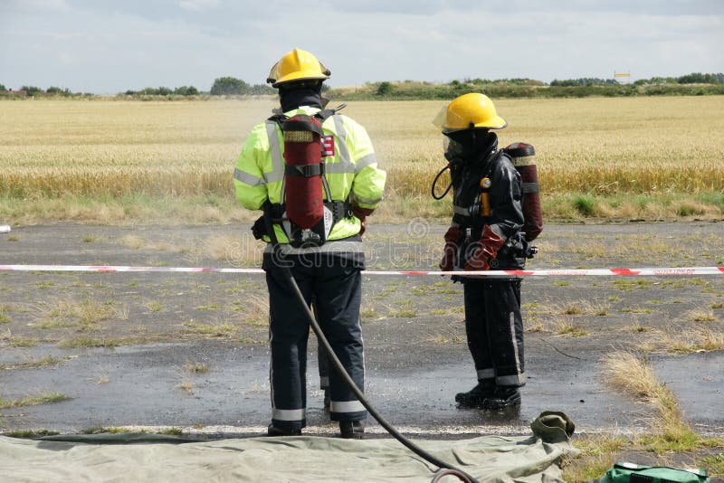 Fire fighters editorial photo. Image of fighters, fireman - 85362716
