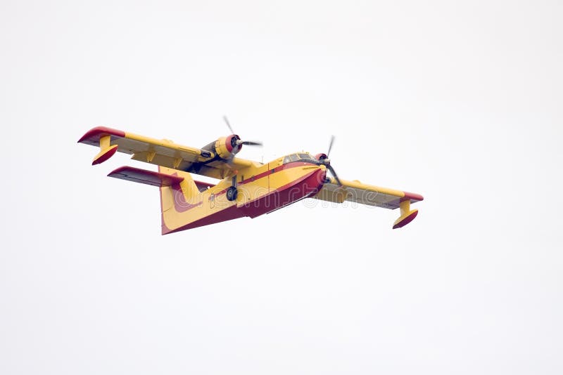 628 Airplane Fire Fighting Photos - Free & Royalty-Free Stock Photos ...