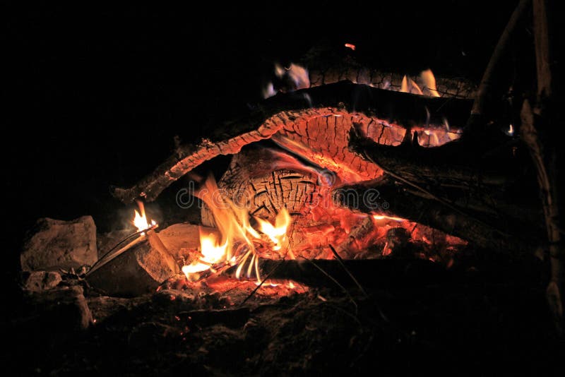 Fire Flame, a Large Log Fire on a Dark Night Stock Photo - Image of ...