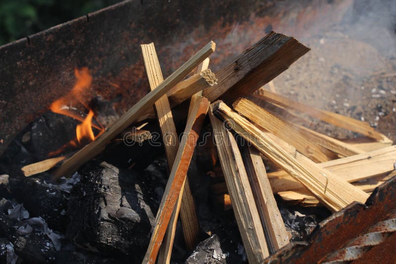 The Fire of the Fire in the Grill Stock Image - Image of fire, wood ...