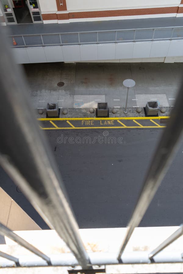 Pavement Markings Stock Images - Download 1,151 Royalty Free Photos