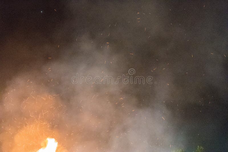 Fire at night wood bonfire stock photo. Image of detail - 153008106