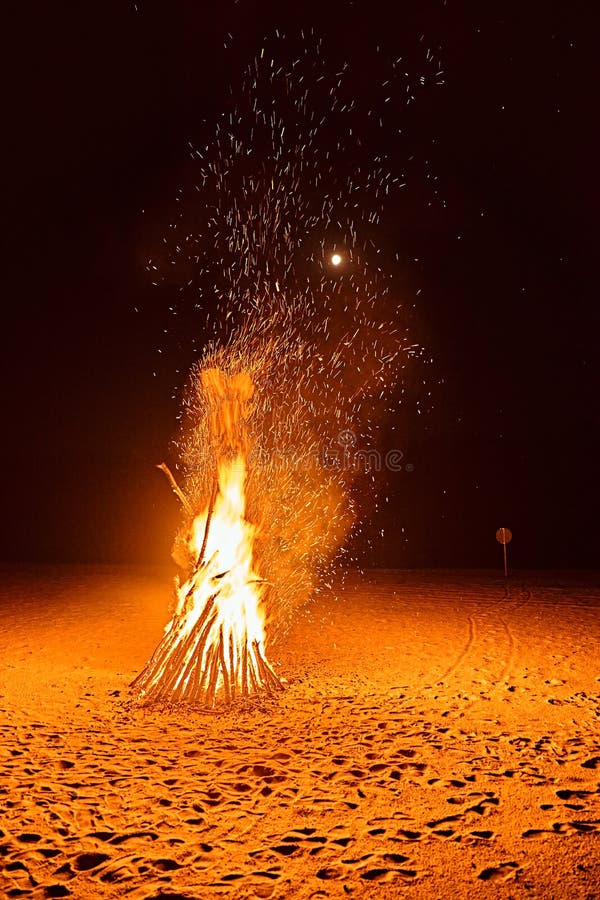 457 Beach Campfire Sparks Stock Photos - Free & Royalty-Free Stock ...