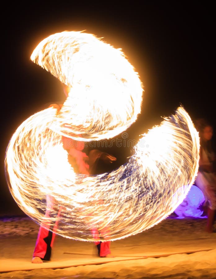 Fire Show editorial photo. Image of circle, burning, juggler - 31083436