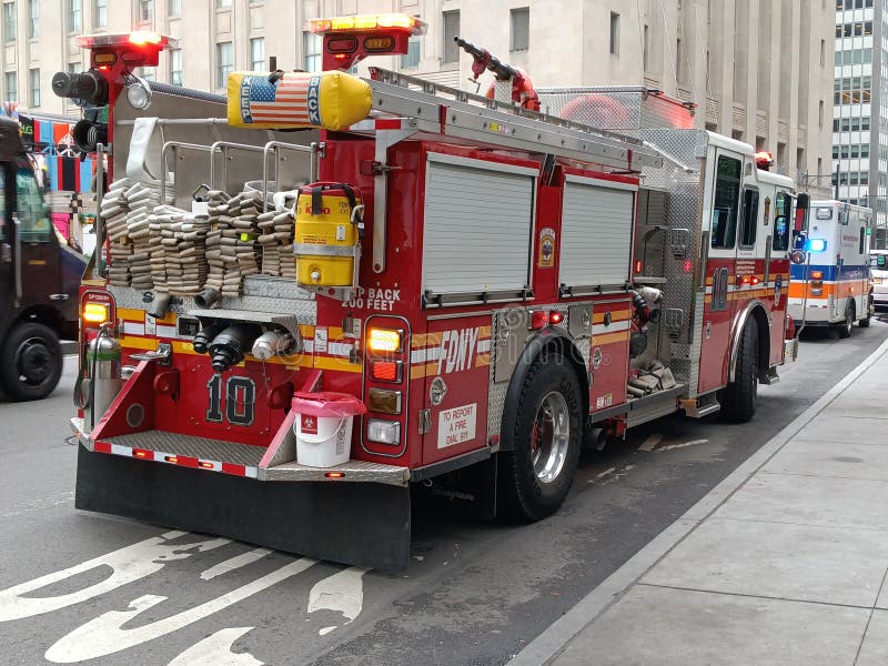 Fire engine 10 FDNY editorial photo. Image of engine - 261623056