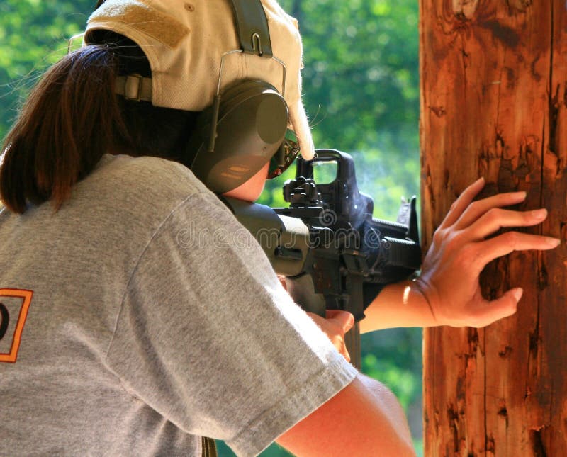 Firearms Training Course editorial photo. Image of instruction - 15623336