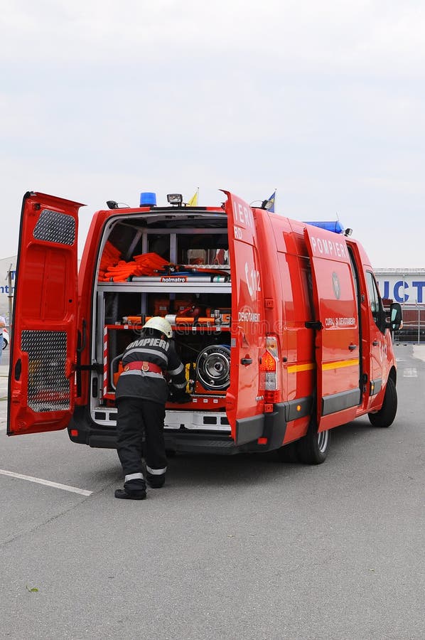 Firefighter in action editorial image. Image of emergency - 46768425