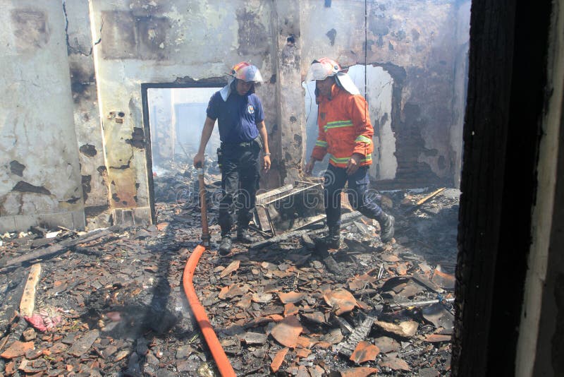 Firefighter editorial photo. Image of java, fire, firefighters - 46292121